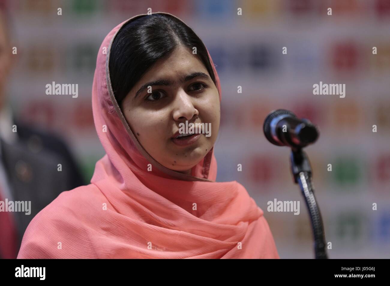 Malala nobel ceremony hi-res stock photography and images - Alamy