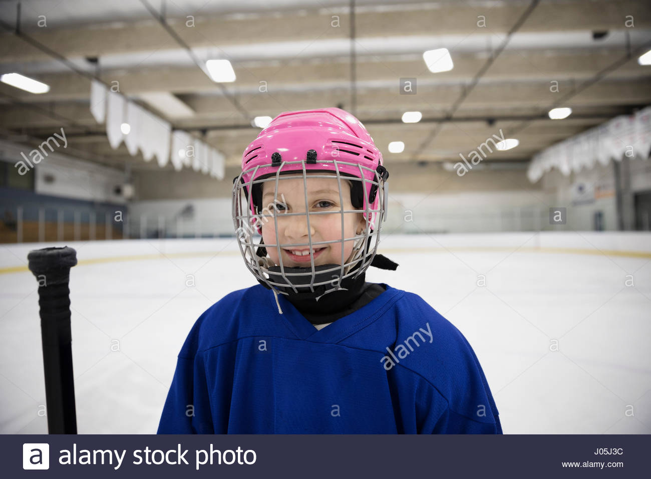 Girl wearing team uniform hi-res stock photography and images - Alamy