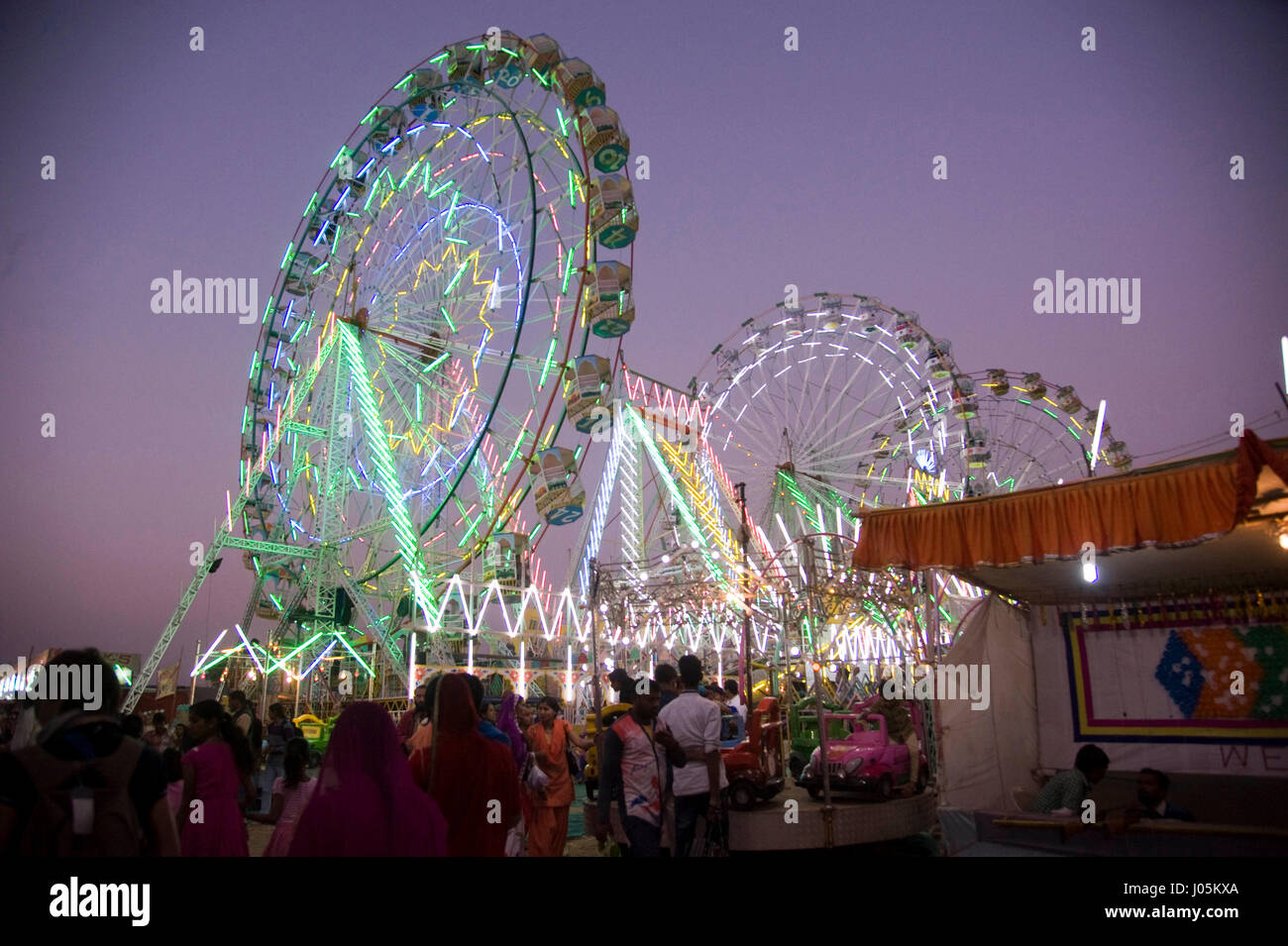 Indian giant ferris wheel hi-res stock photography and images - Alamy