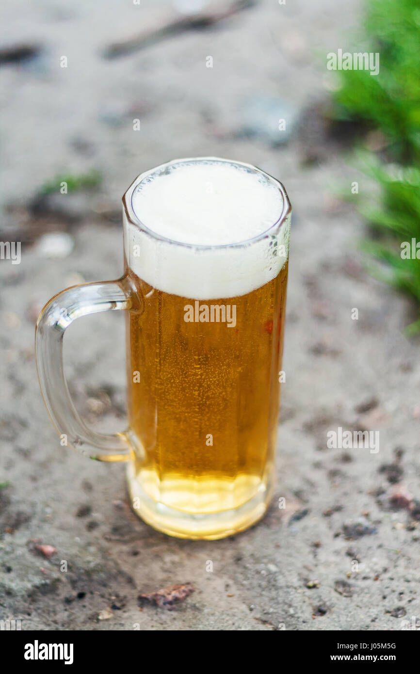 Beer jug stands hi-res stock photography and images - Alamy