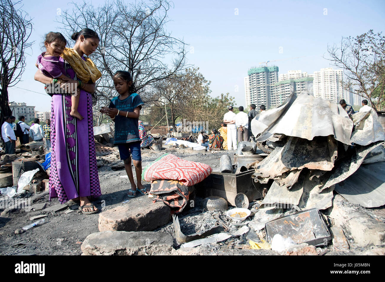 Burnt buildings hi-res stock photography and images - Alamy