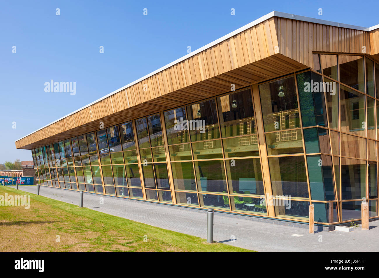 nottingham university GSK carbon neutral laboratory for sustainable ...