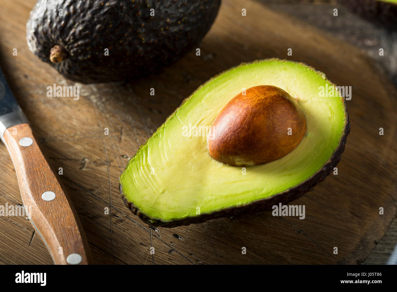 Raw Organic Ripe Avocados Ready to Eat Stock Photo - Alamy