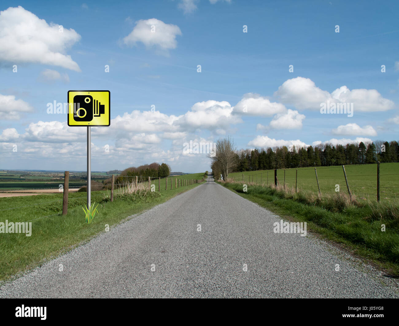 Speed camera sign country lane hi-res stock photography and images - Alamy