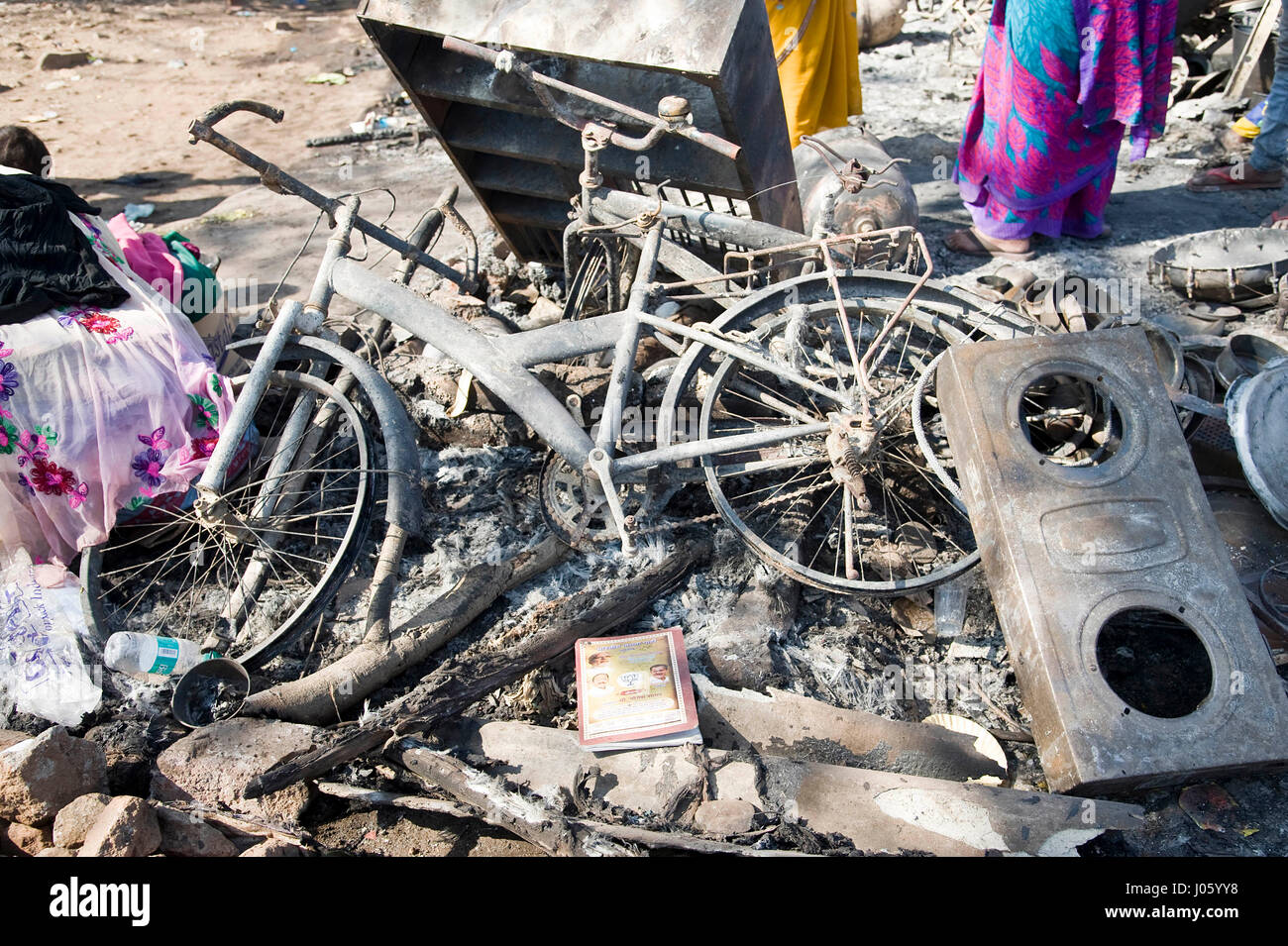 Slum fire, damu nagar, kandivali, mumbai, maharashtra, india, asia ...