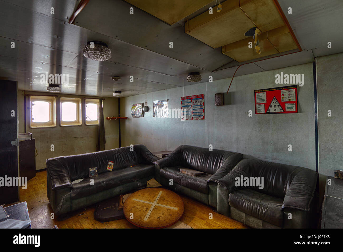 QUÉBEC, CANADA: HAUNTING images have revealed the rusting insides of an ...