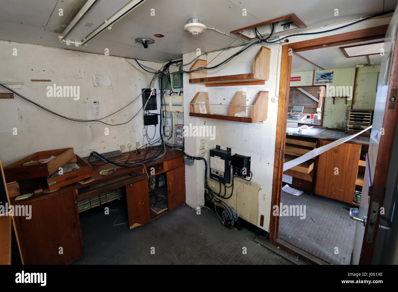 QUÉBEC, CANADA: HAUNTING images have revealed the rusting insides of an ...