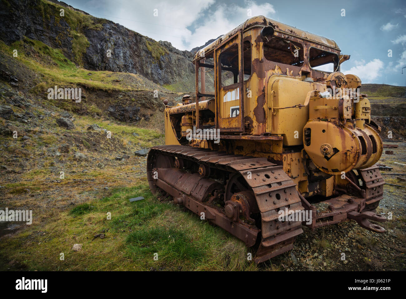 Europe: Caterpillar. FEAST yours eyes on Europe’s most spectacular car ...