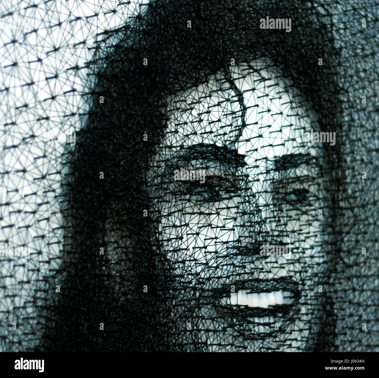 AN INCREDIBLE portrait of Michael Jackson made from string and nails ...