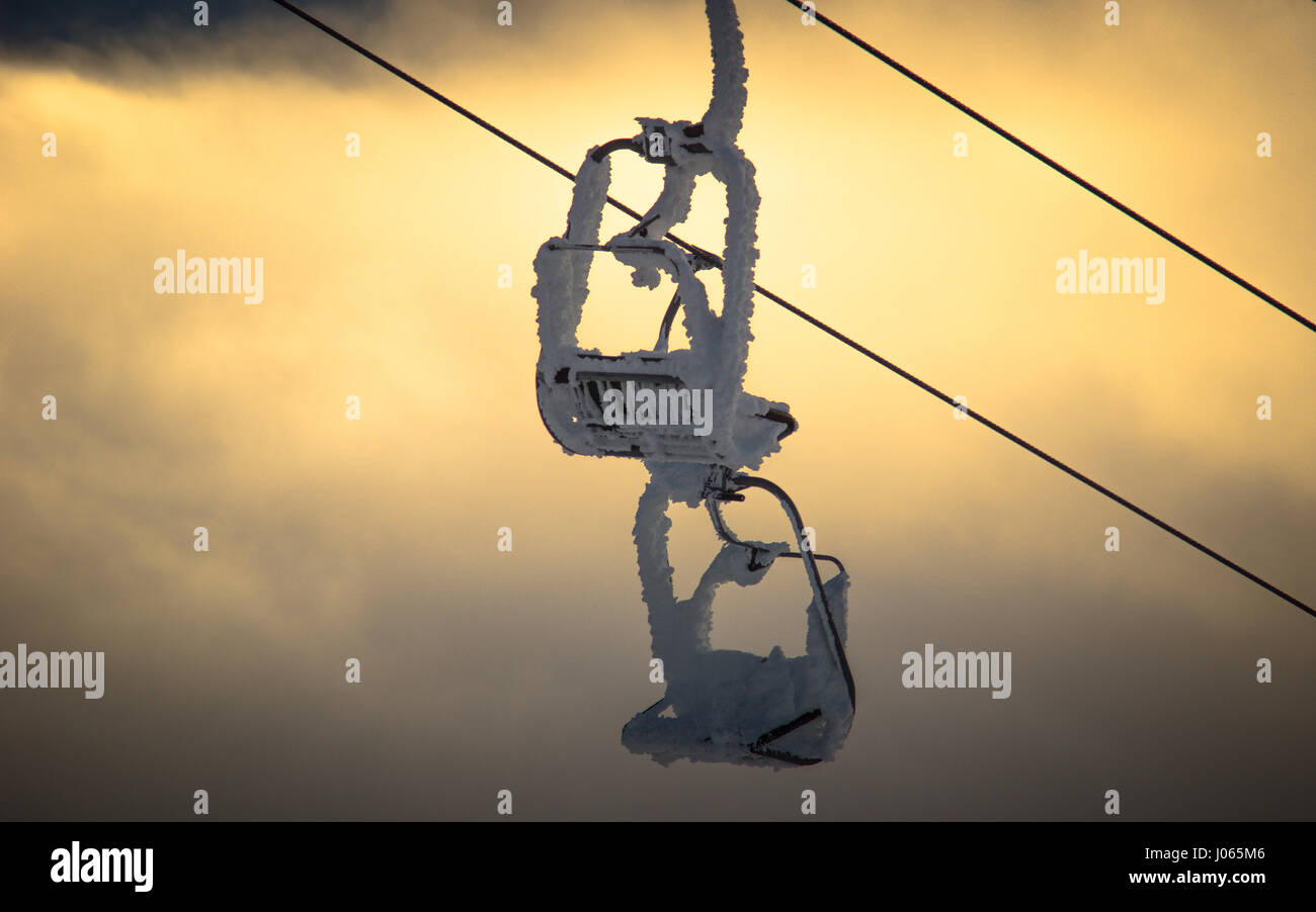 World of frozen hi-res stock photography and images - Alamy