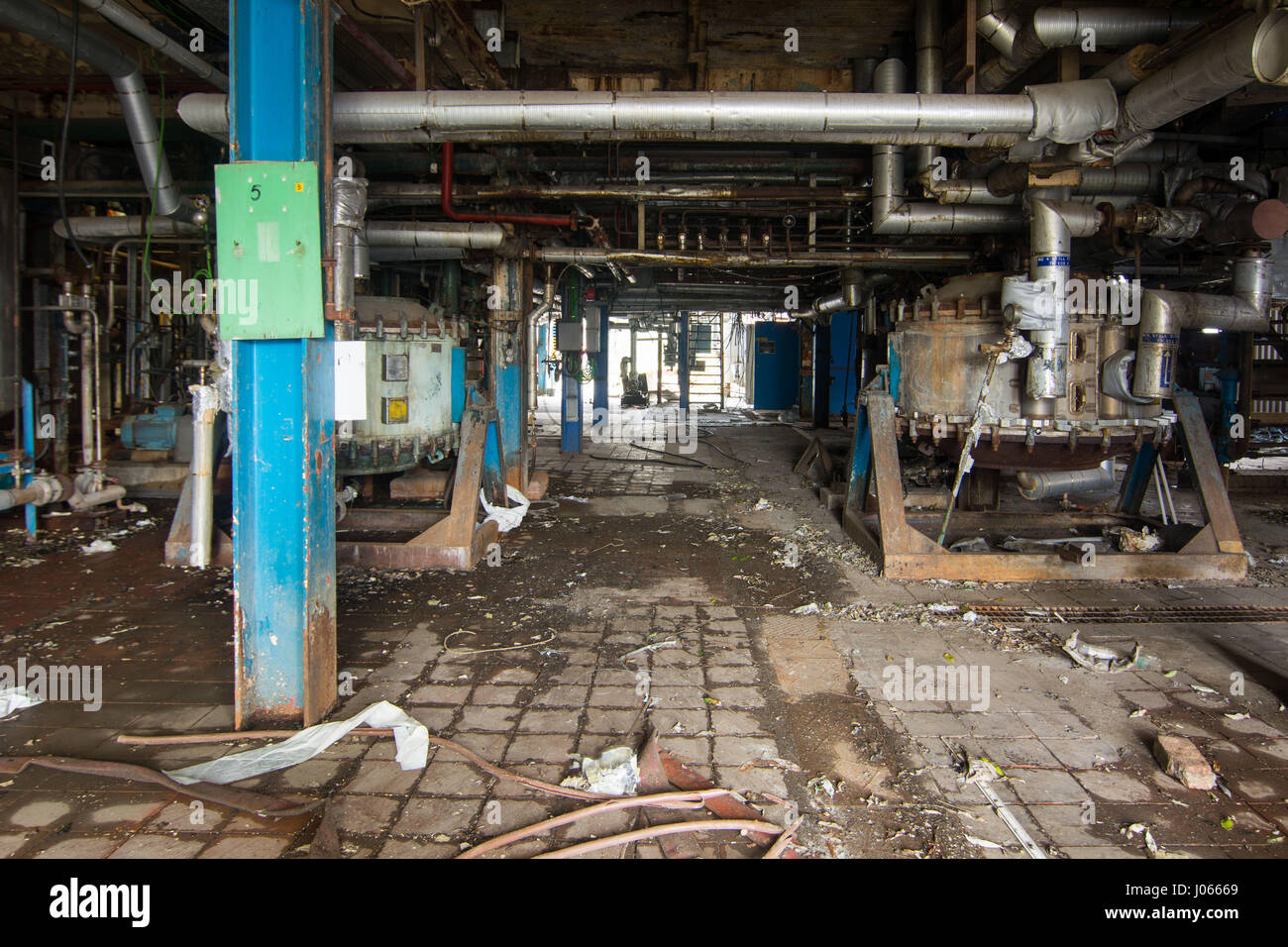 BROMBOROUGH, UK: THIS FACTORY was once a crucial player in the lives of ...