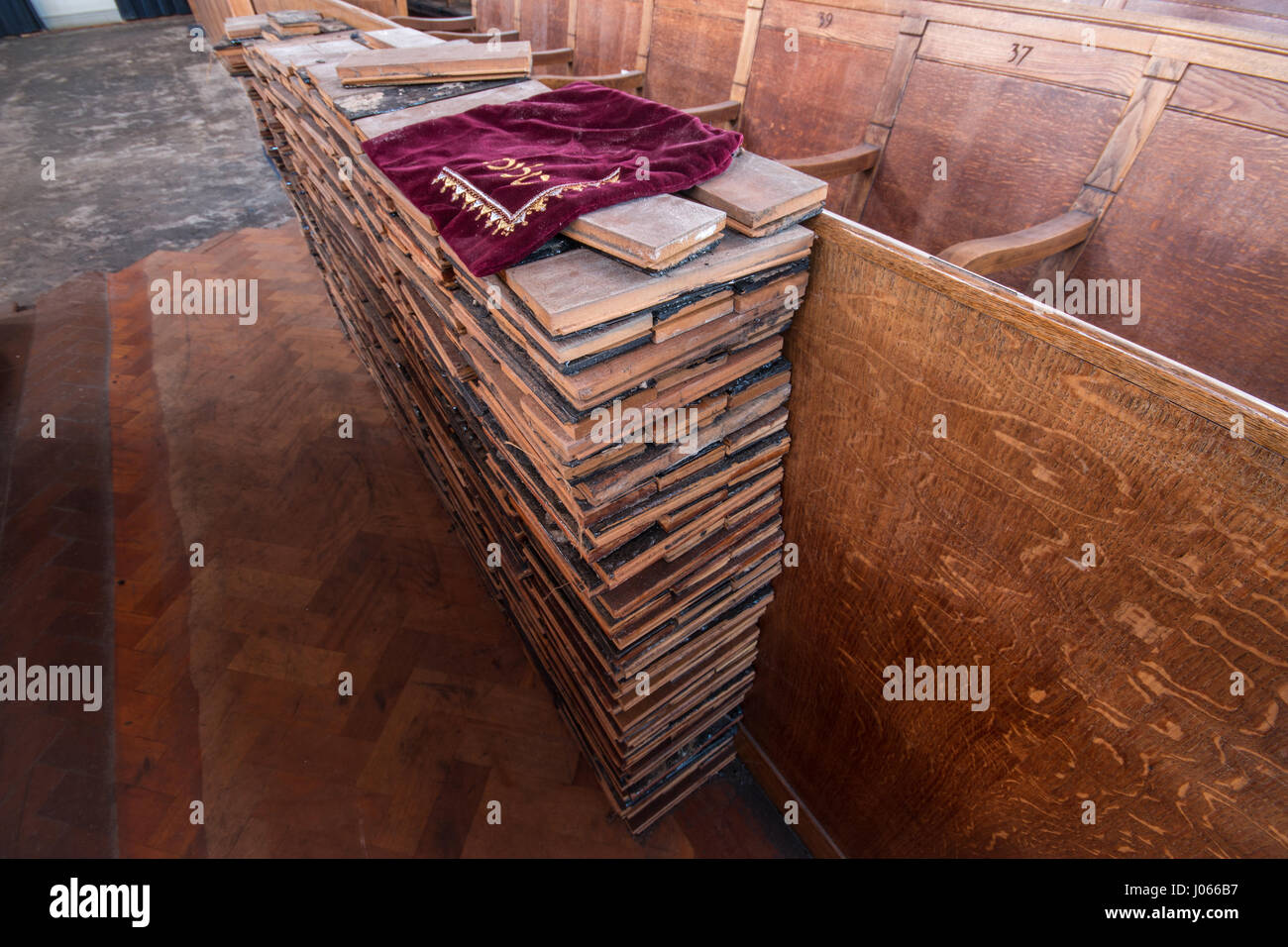 LIVERPOOL, UK: INCREDIBLE images have emerged showing the rotting ...