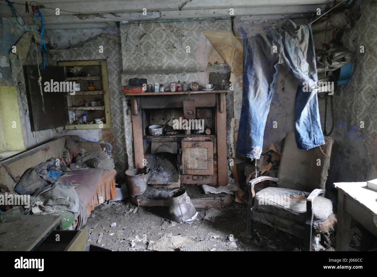 DERBYSHIRE, UK: DOES THIS abandoned dairy farm represent the slow death ...