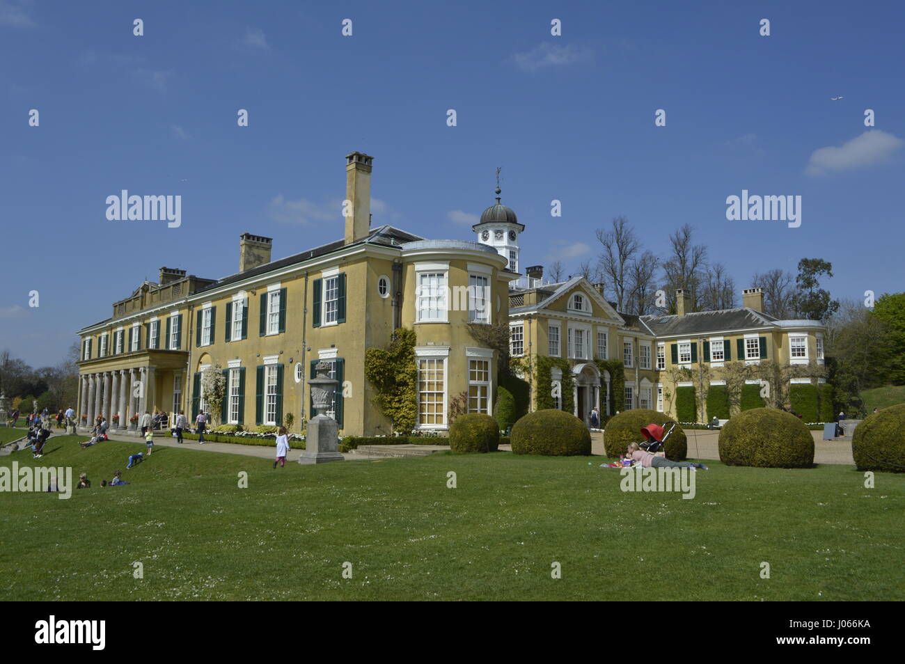 Findon church hi-res stock photography and images - Alamy
