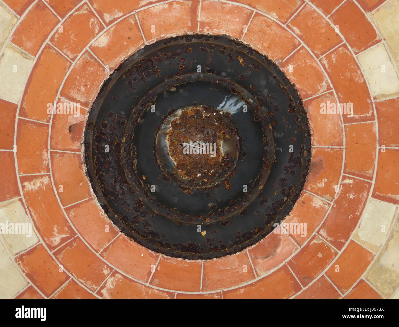 STUNNING images of the now lost Victorian subway last used as a WW2 air ...