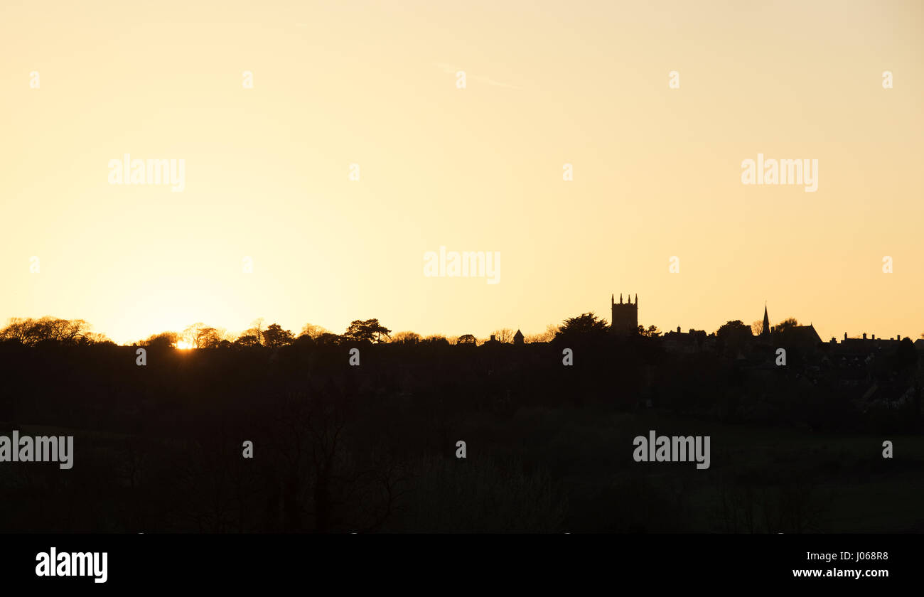 Stow on the Wold at sunset silhouette. Cotswolds, Gloucestershire ...