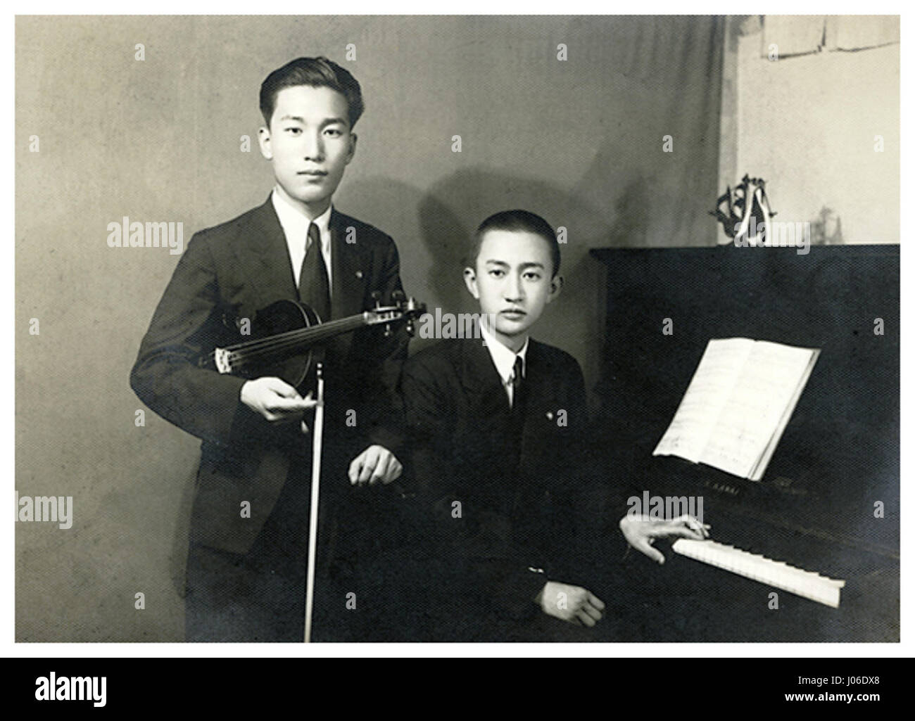 This artwork, originating from an ancient Eastern civilization ...