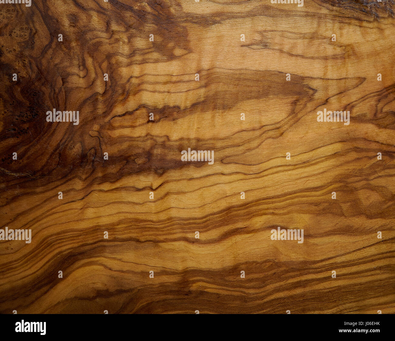 Olive tree wood texture from a wooden table cutting board Stock Photo ...