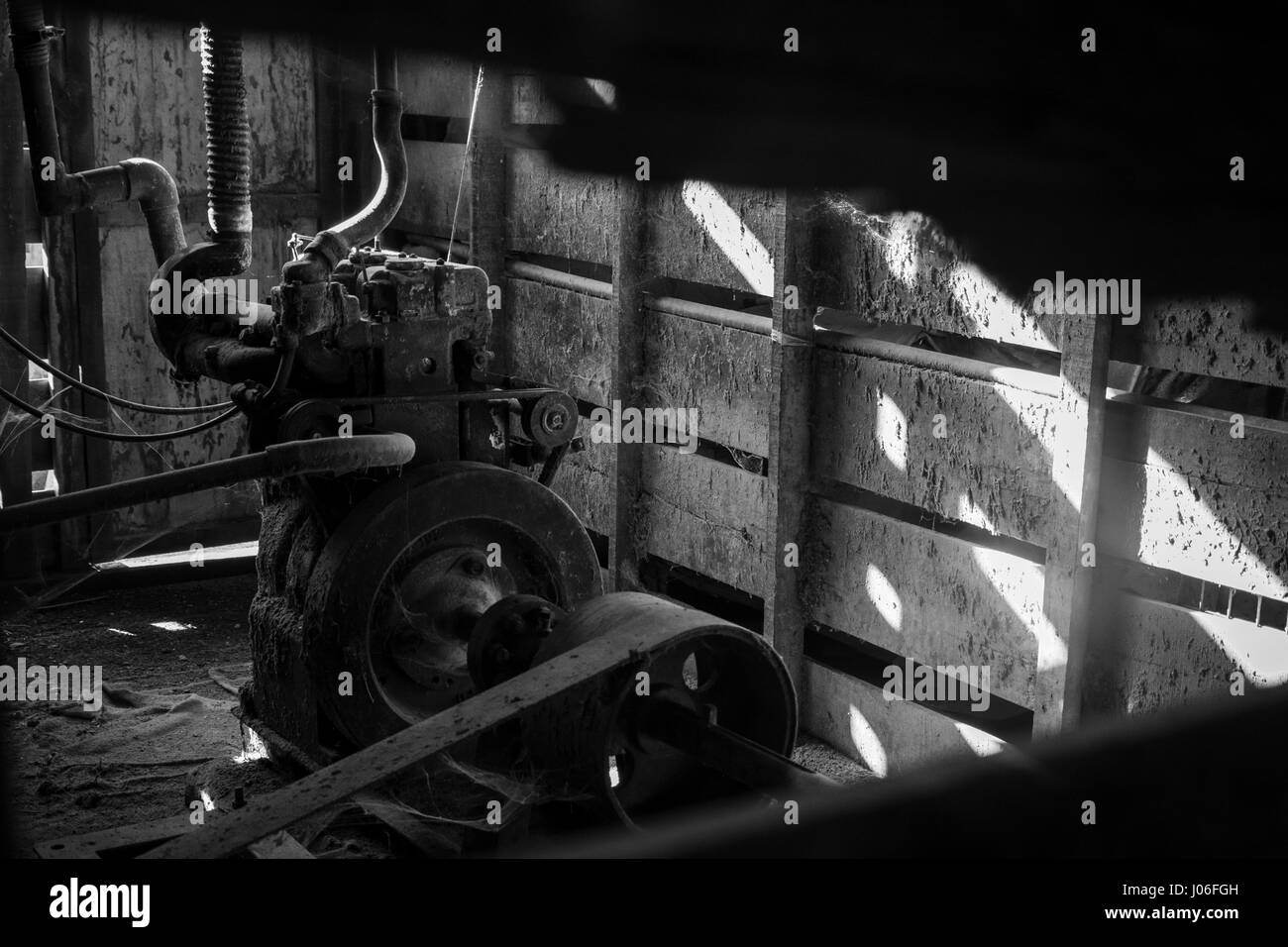 Old black color machine hi-res stock photography and images - Alamy