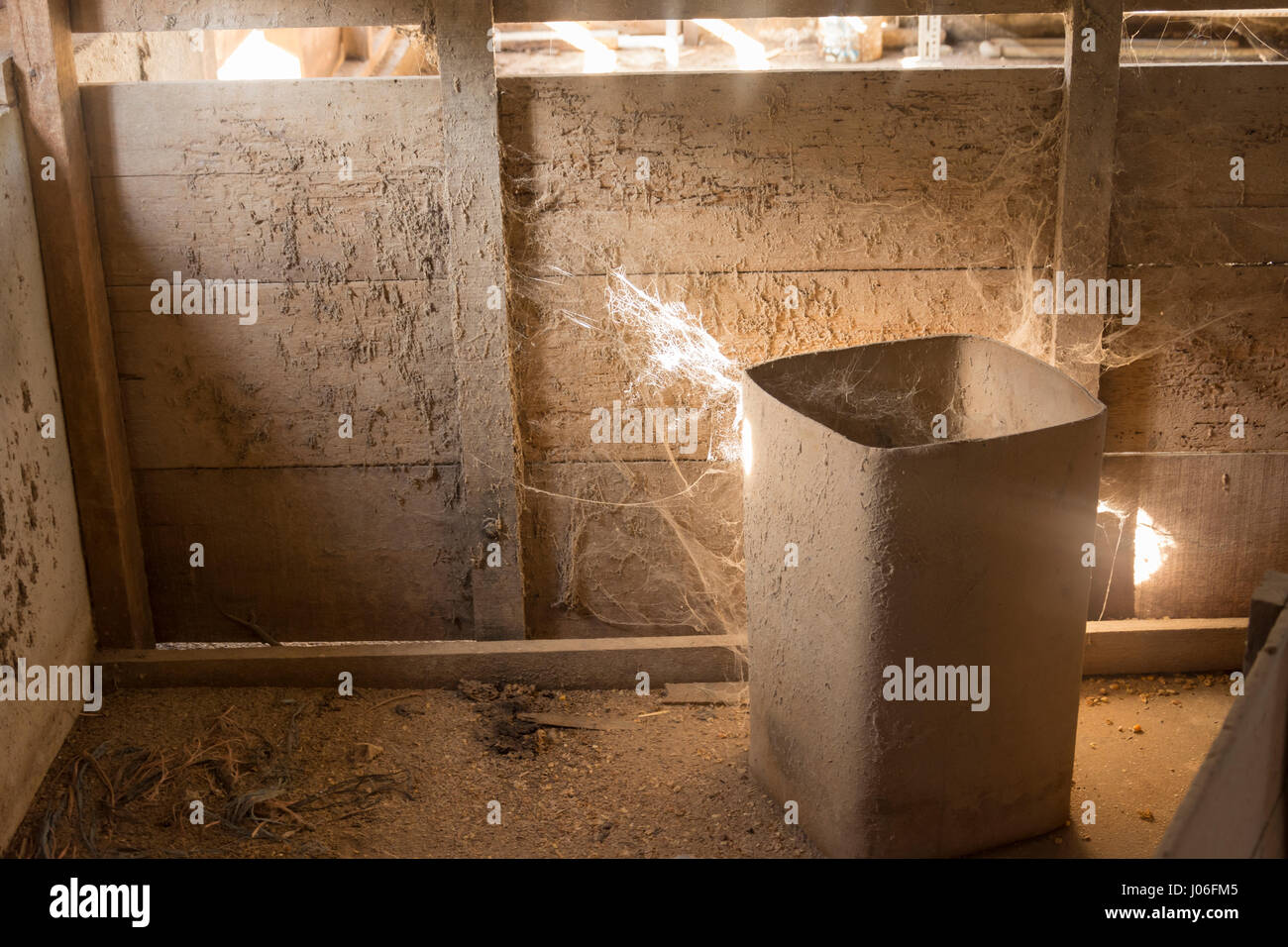 Old house rusting tin hi-res stock photography and images - Alamy