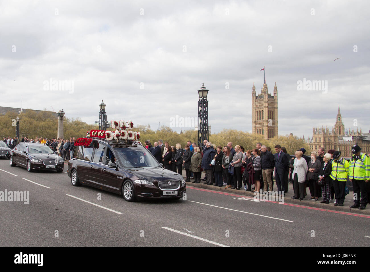 The coffin of Pc Keith Palmer crosses Lambeth Bridge with the Houses of ...