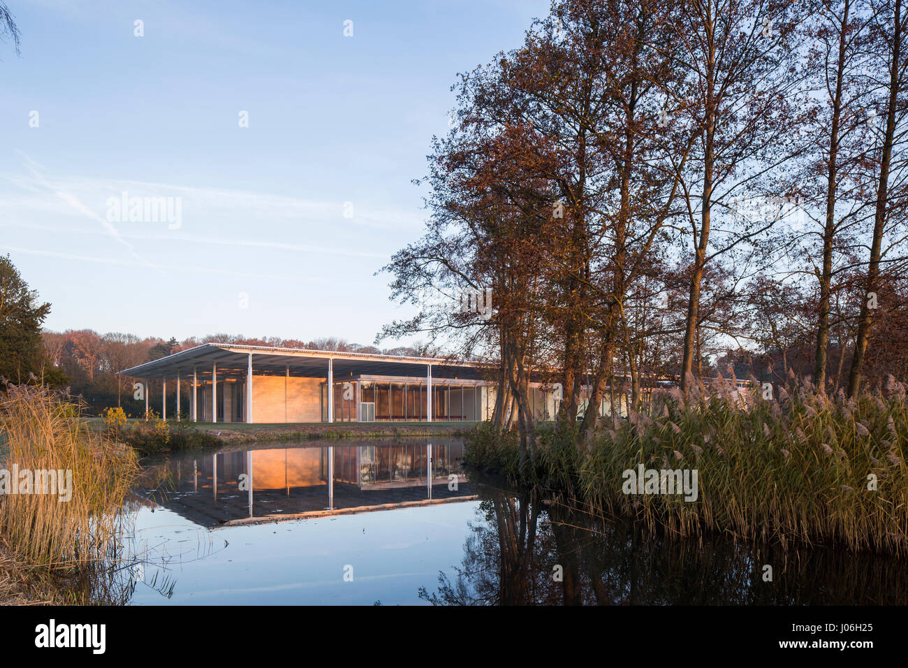 Corner elevation with reflection in pond. Museum Voorlinden, Wassenaar ...