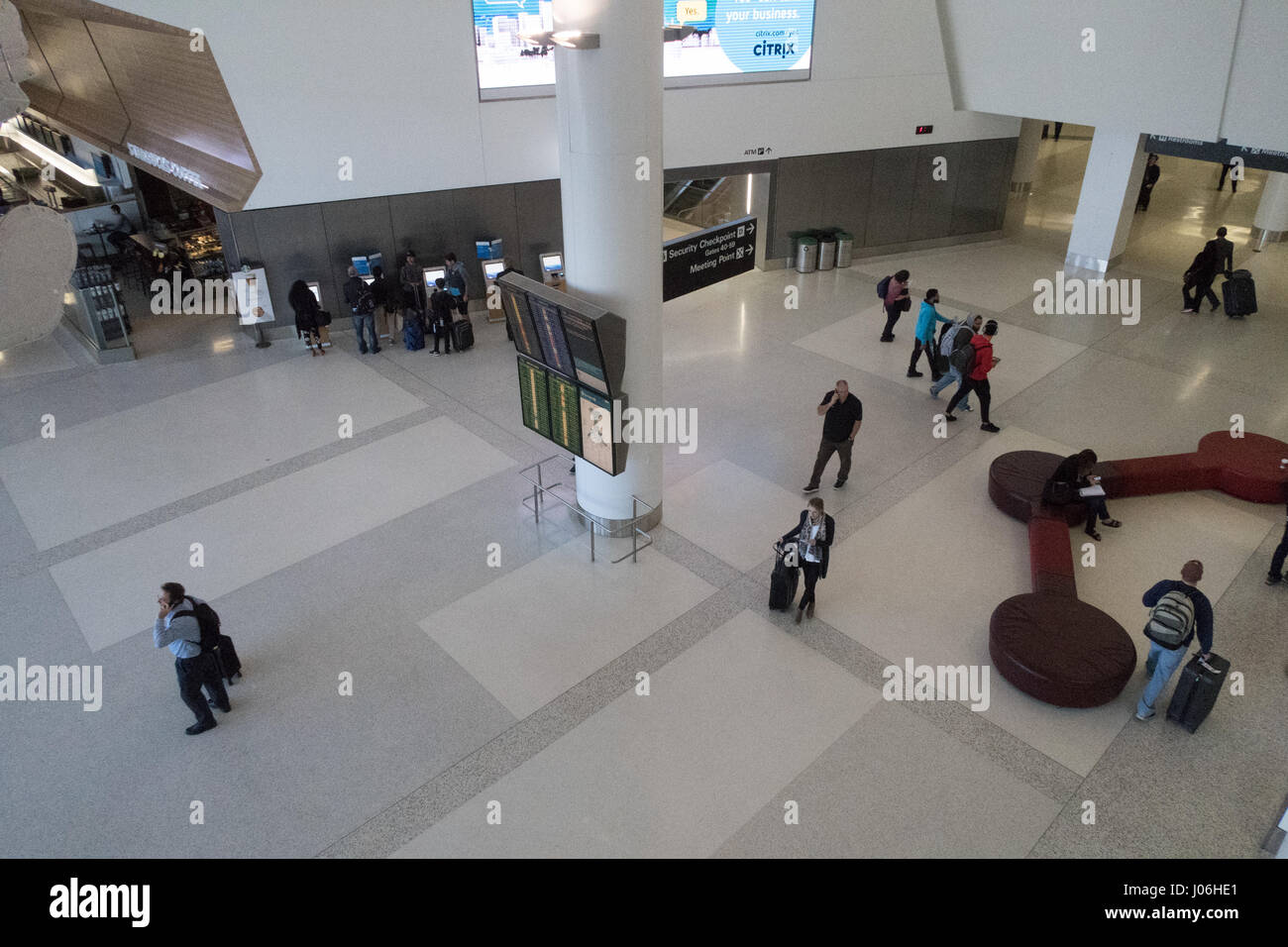 San francisco airport terminal interior hi-res stock photography and ...