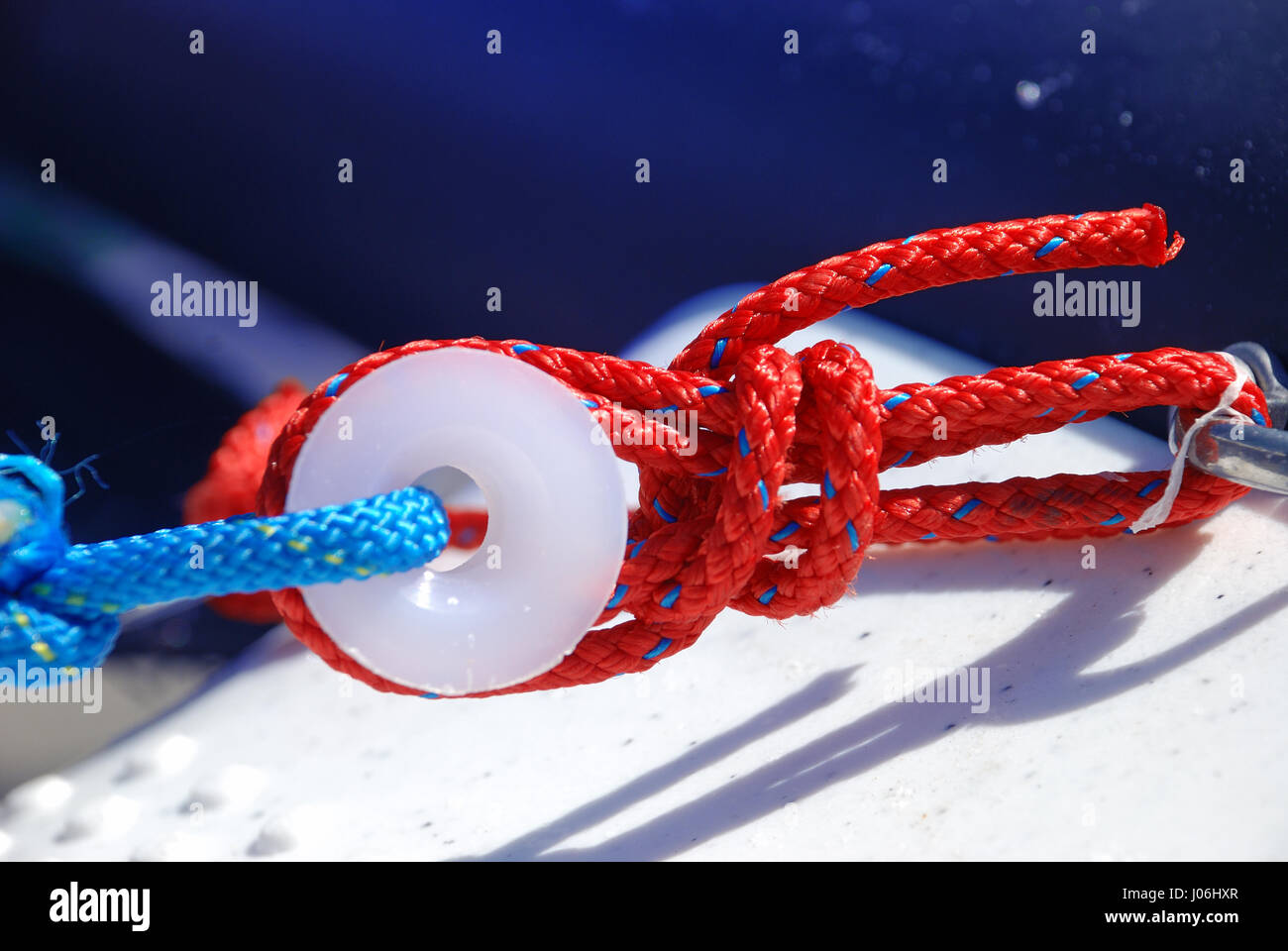 Knot in rope Stock Photo - Alamy