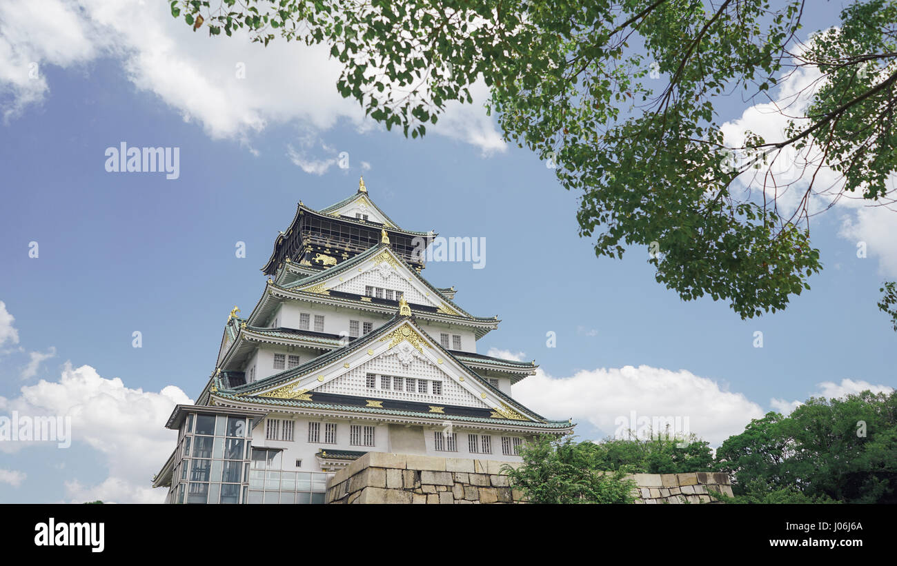Castles first appeared throughout Japan in the 15th century, during the ...