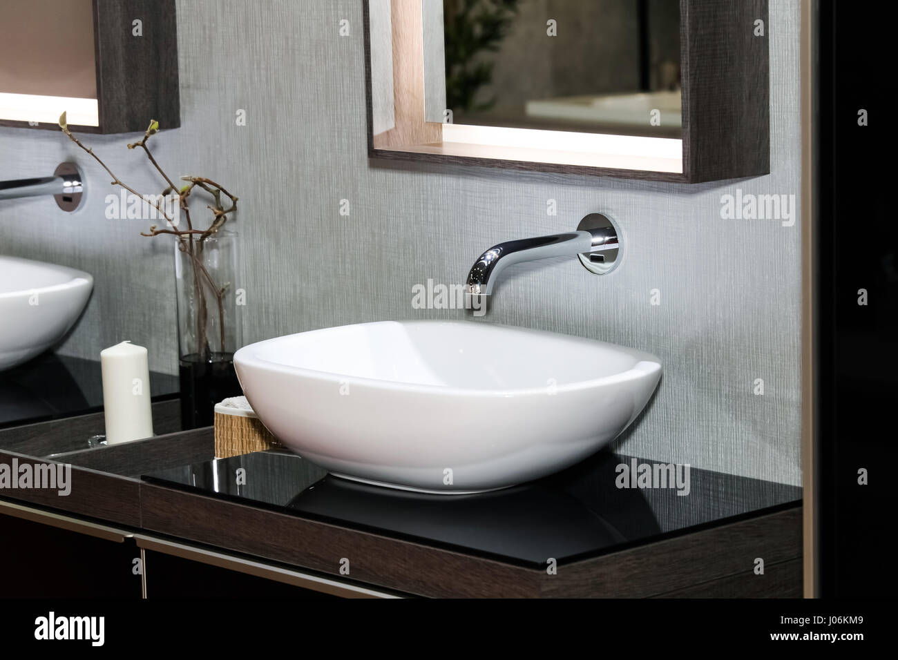 Sink estate hi-res stock photography and images - Alamy