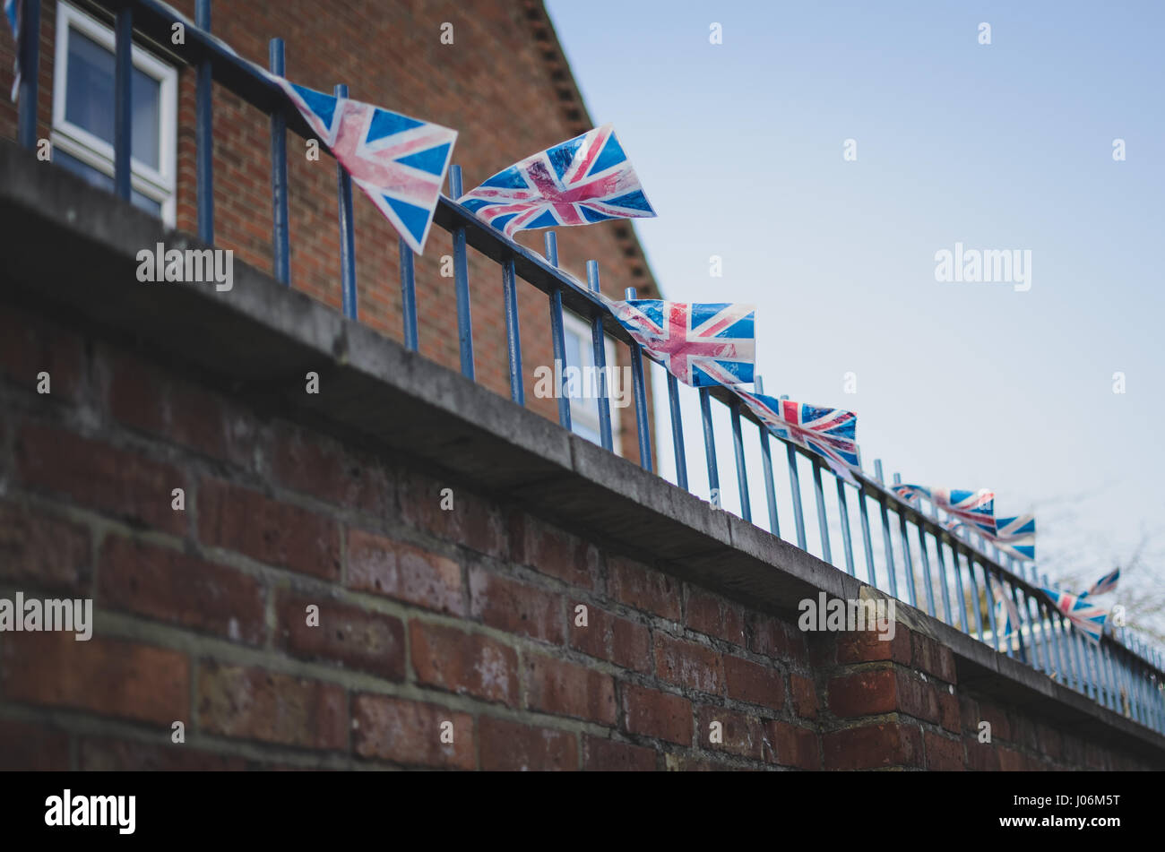 Small union jack hi-res stock photography and images - Alamy