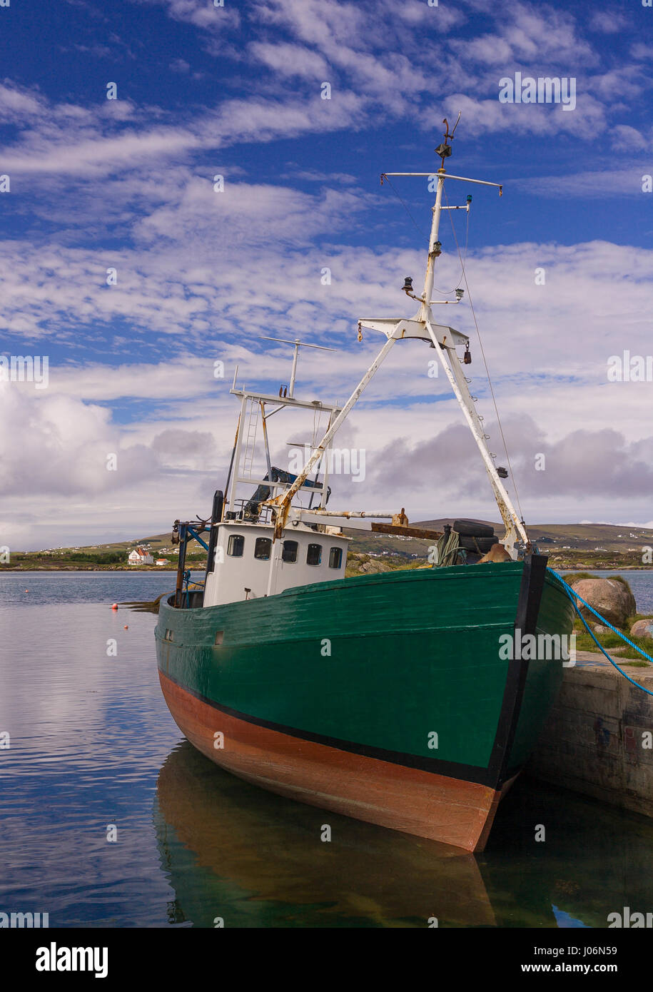 BURTONPORT, COUNTY DONEGAL, IRELAND - Wooden ship at dock Stock Photo ...
