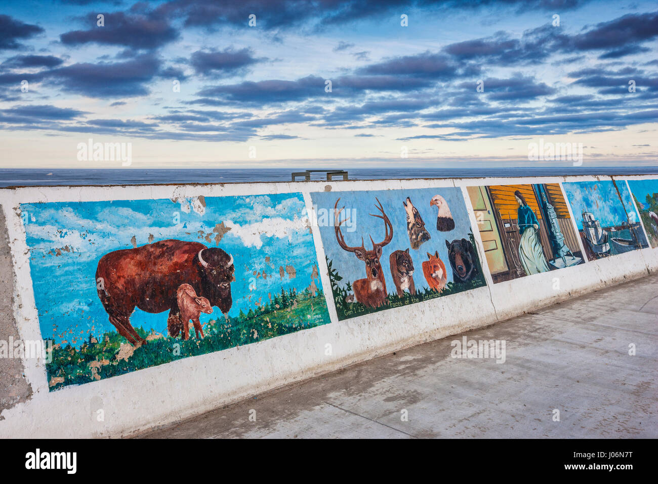 Gimli manitoba seawall hi-res stock photography and images - Alamy
