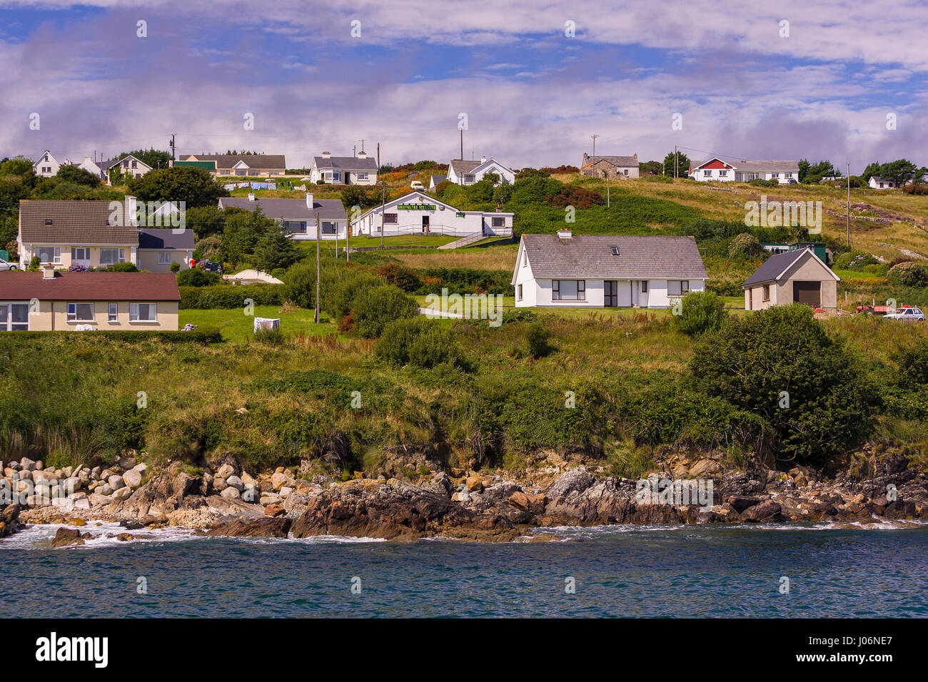 LEABGARROW, ARAN ISLAND, DONEGAL, IRELAND - Homes and buildings ...
