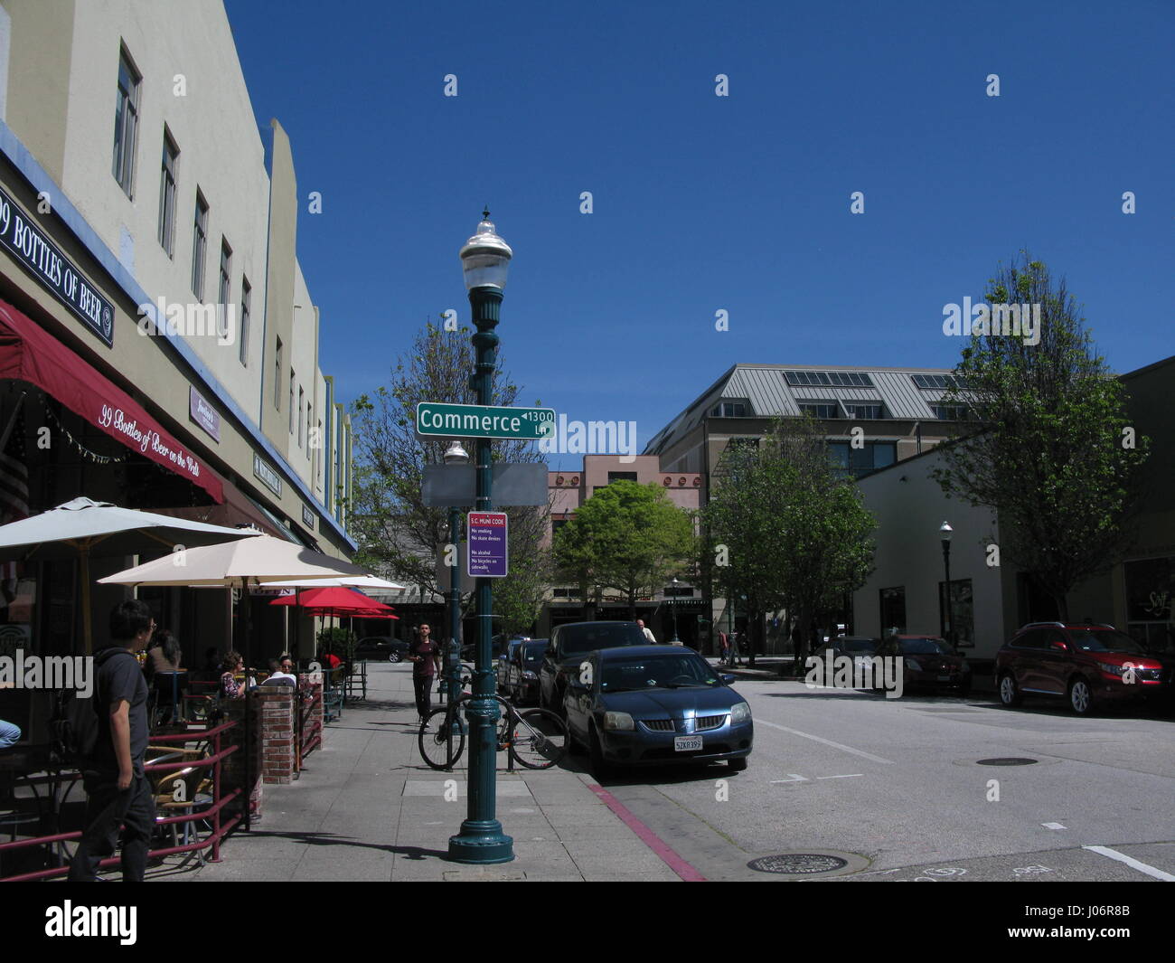 Walnut avenue santa cruz hi-res stock photography and images - Alamy