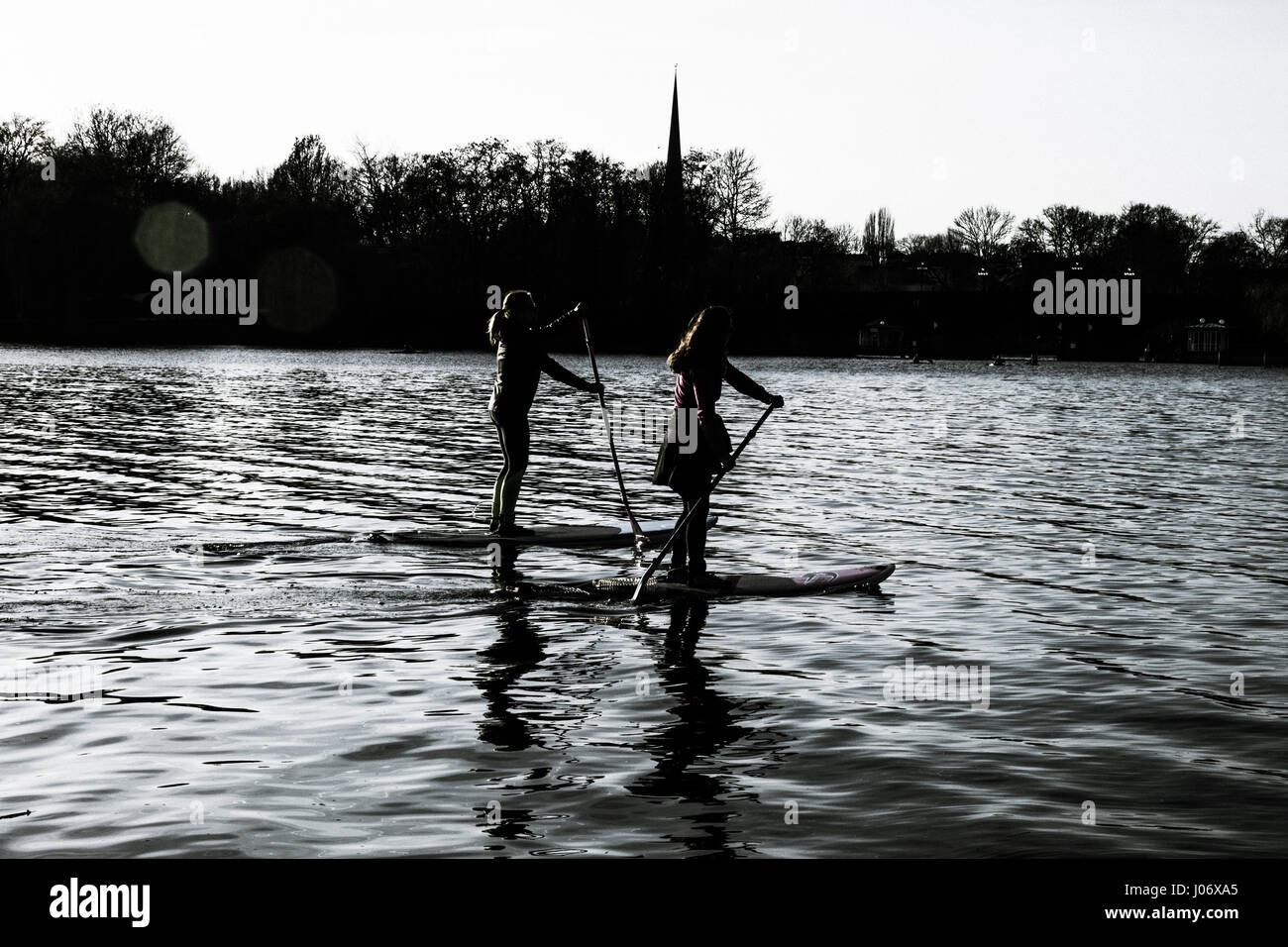 Hamburg stand up paddling hi-res stock photography and images - Alamy