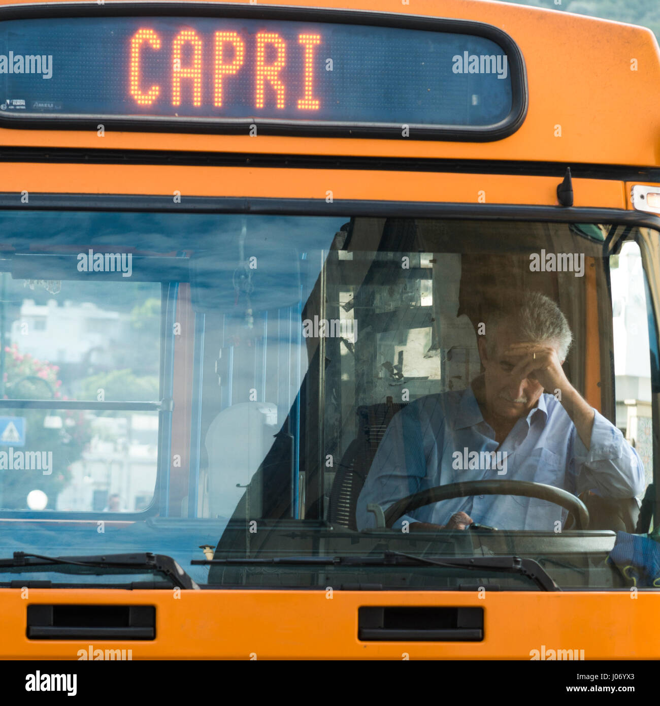 Bus driver sitting in bus hi-res stock photography and images - Alamy