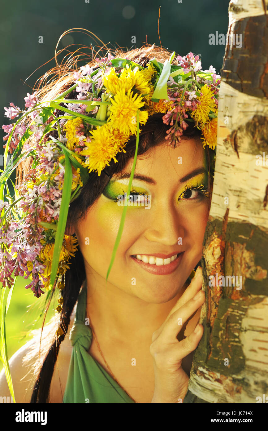 Woman with chaplet on head Stock Photo - Alamy