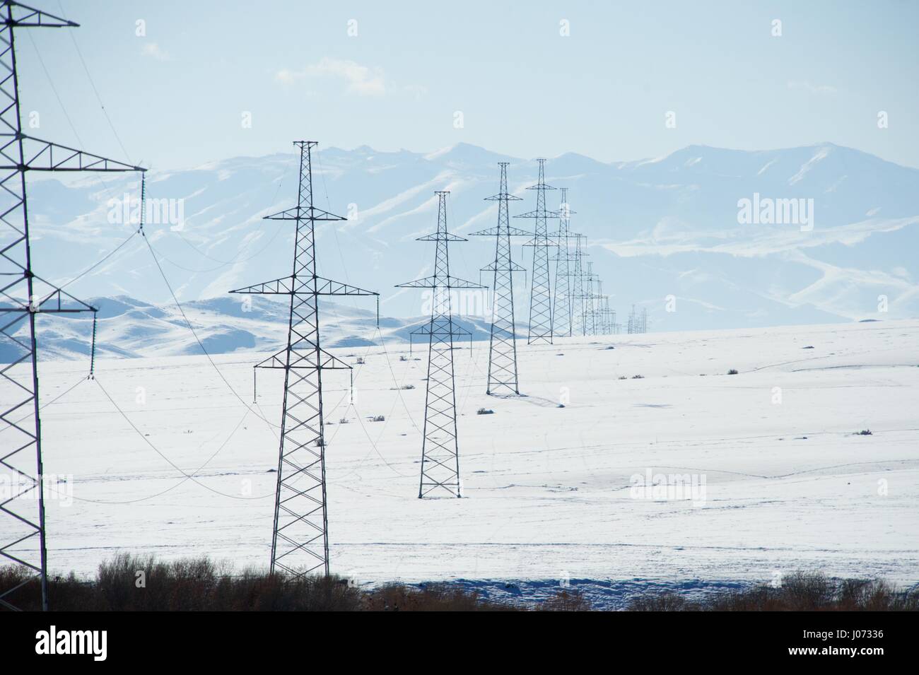 Electric power transmission in Mongolia Stock Photo - Alamy