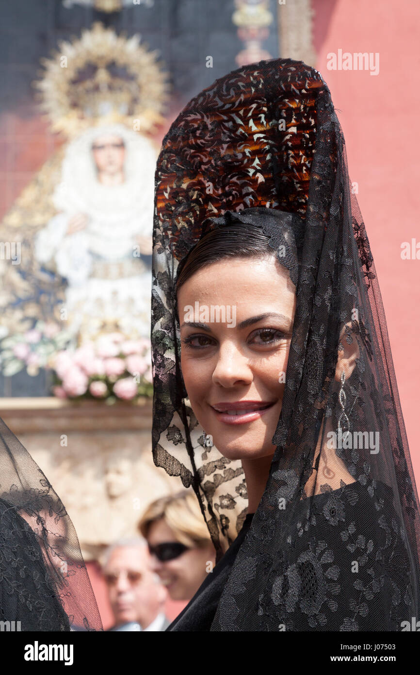 Lace Mantilla Stock Photos & Lace Mantilla Stock Images - Alamy