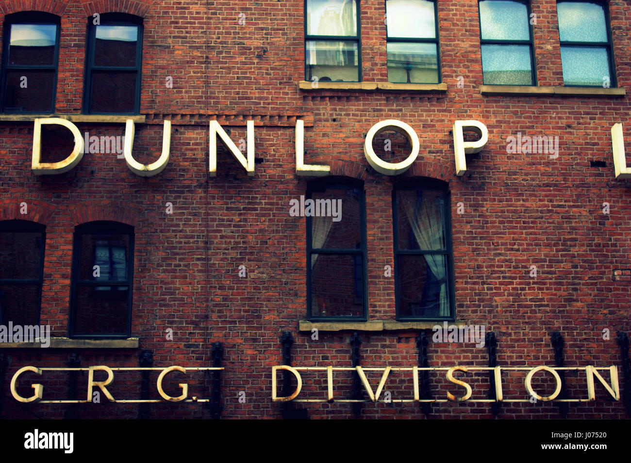 Dunlop Building High Resolution Stock Photography and Images - Alamy