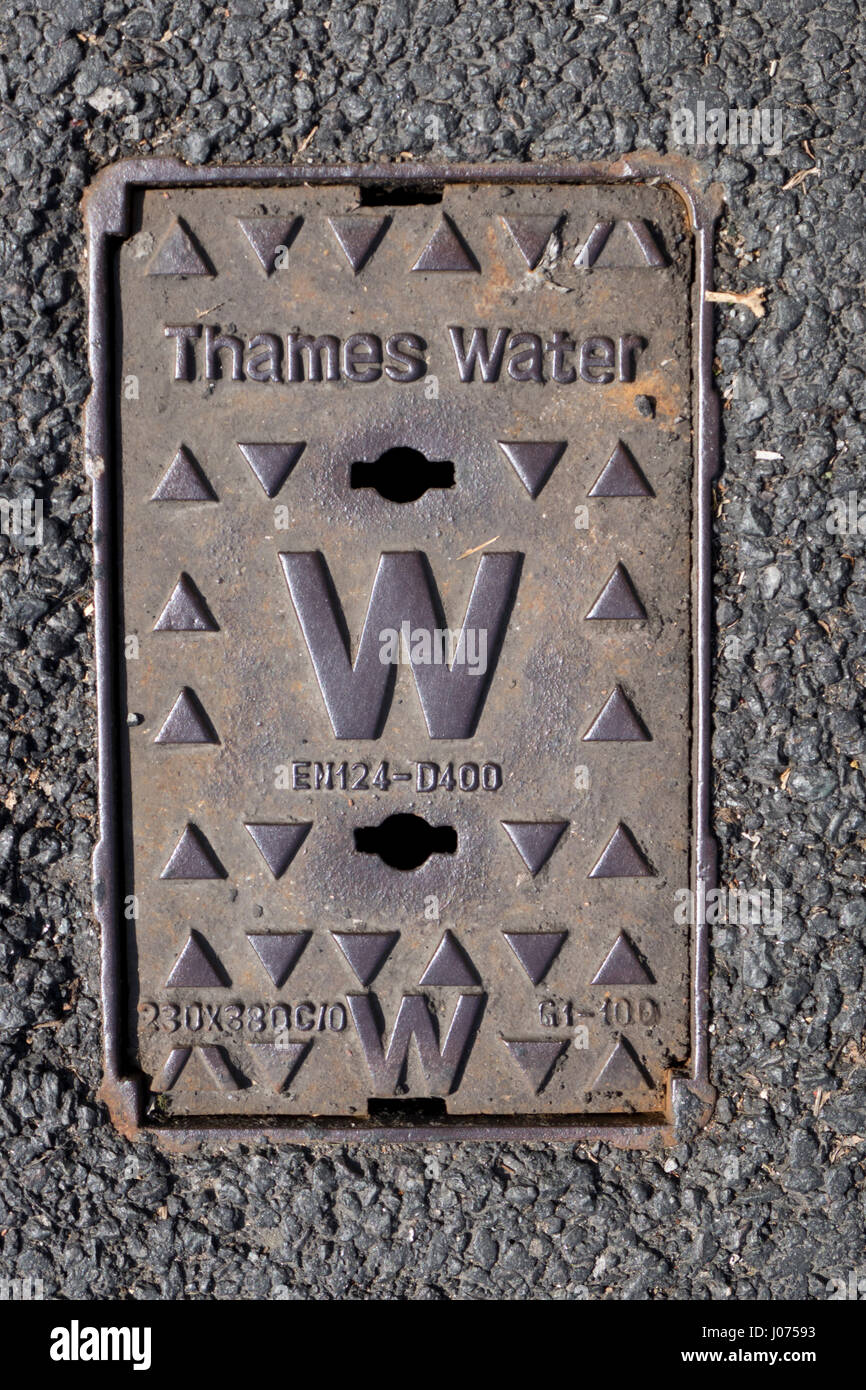 Thames Water manhole cover in London,England,UK Stock Photo - Alamy