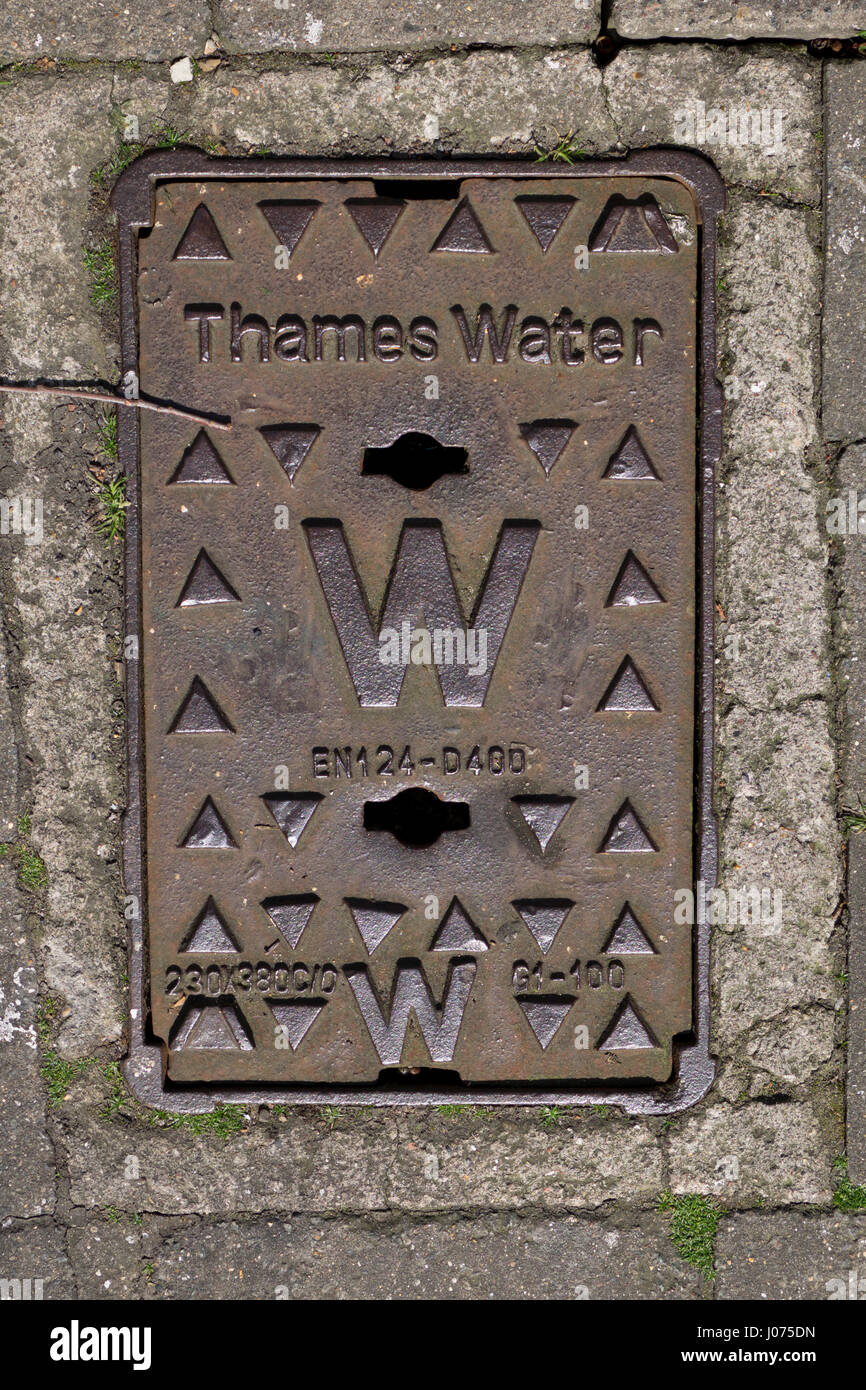 Thames Water manhole cover in London,England,UK Stock Photo - Alamy
