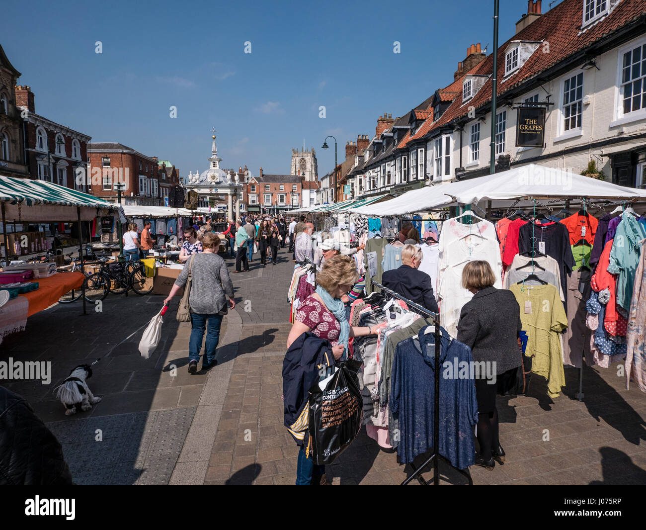 Beverley East Yorkshire Saturday Market and Market Cross Stock Photo ...