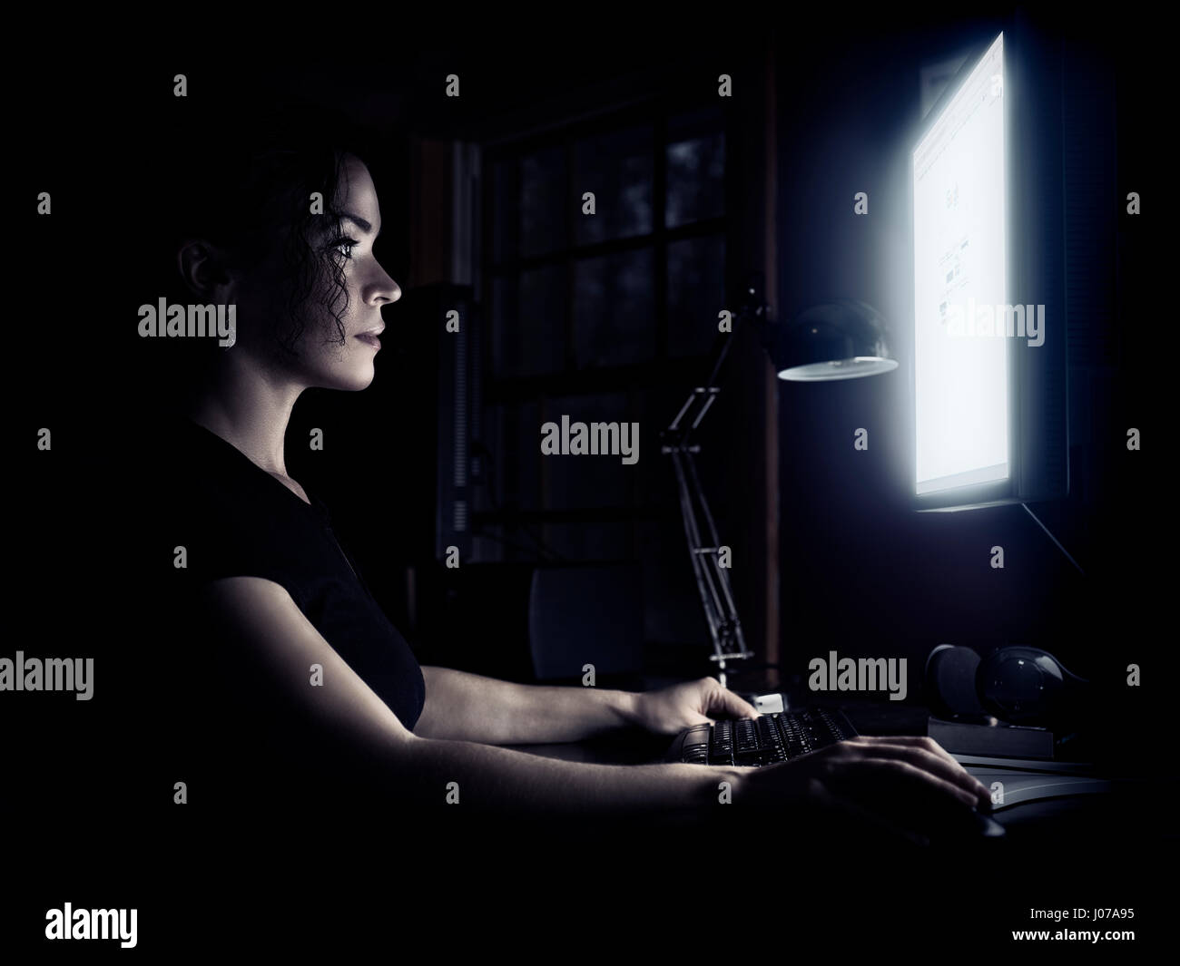 Staring at the screen hi-res stock photography and images - Alamy