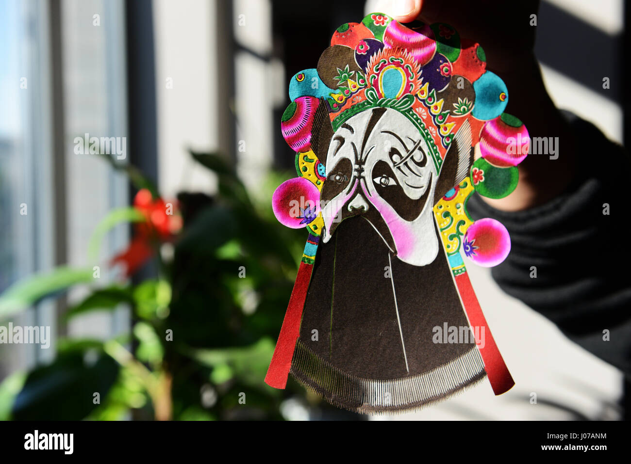 Chinese opera mask hi-res stock photography and images - Alamy