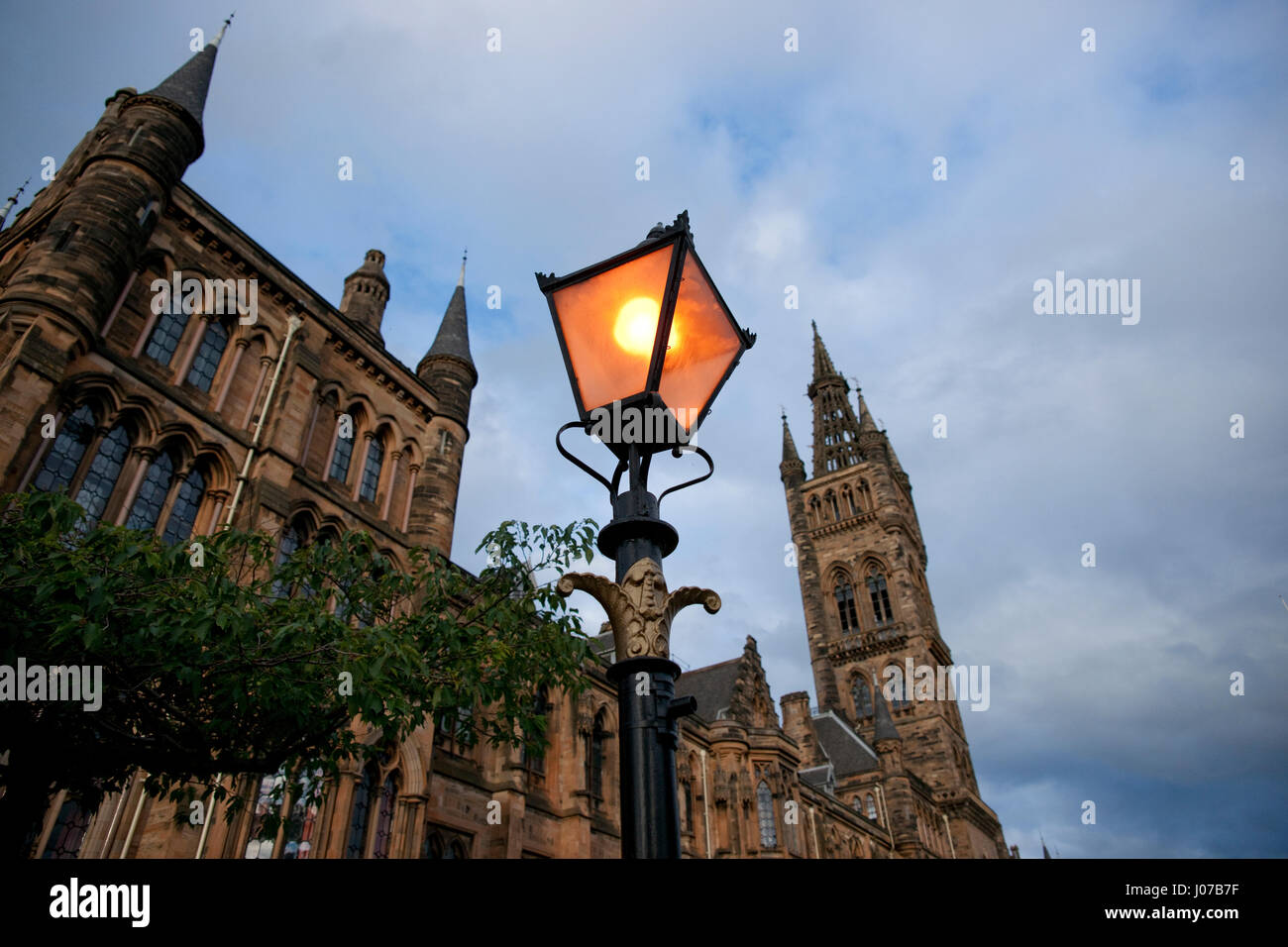 University glasgow main building gilmore hi-res stock photography and ...