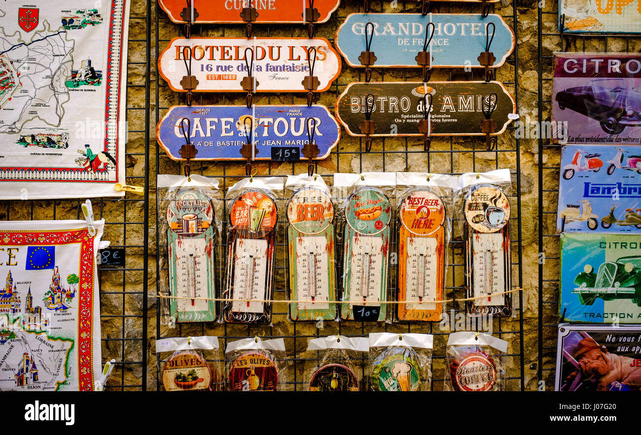 A tourist shop in the medieval Cité de Carcassonne, France Stock Photo ...