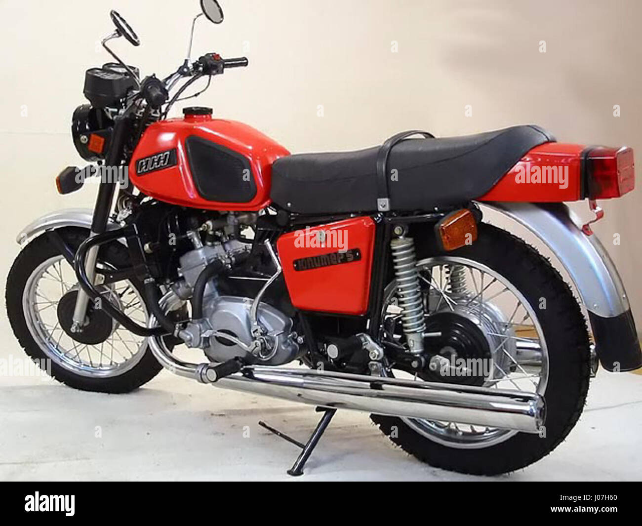 'ДОБЕДРЁН ПРИЗВАНИЕ-5-03' presents a dramatic interpretation of Soviet ...