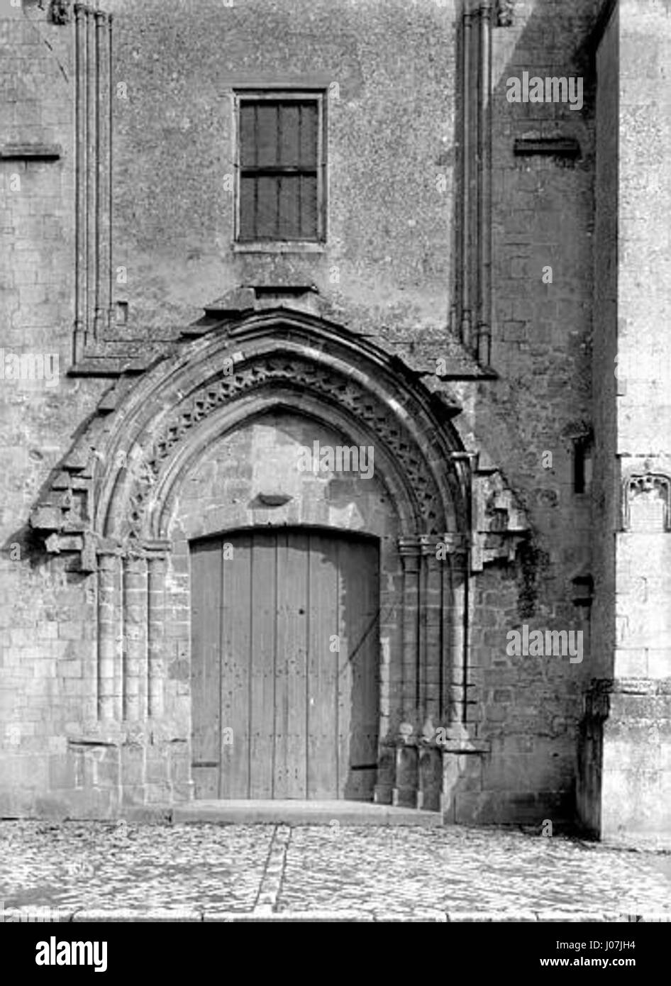 This architectural drawing by Jean-Eugene Durand depicts the west ...